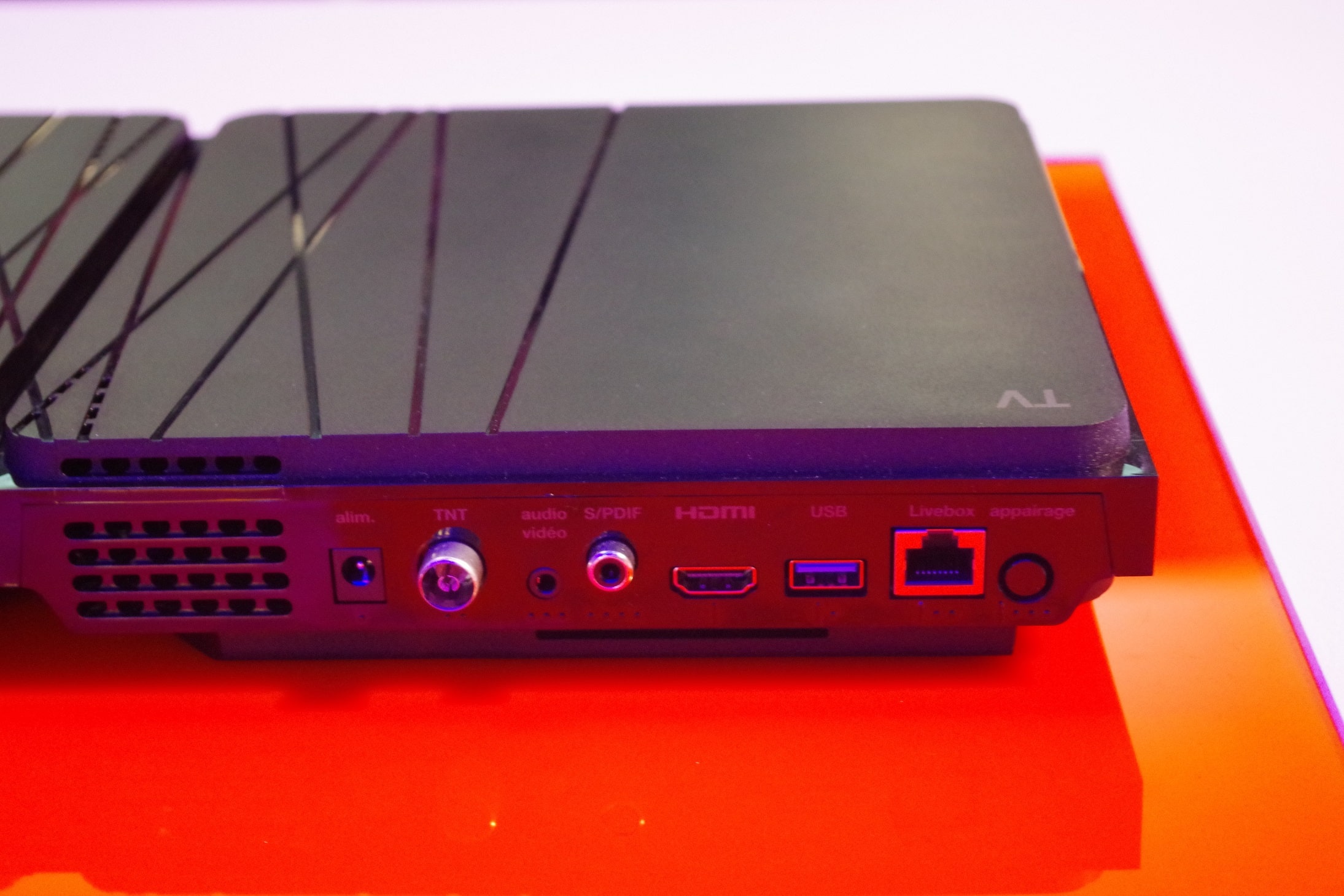 Plus de détails sur la Livebox 4 et son nouveau décodeur - alloforfait.fr